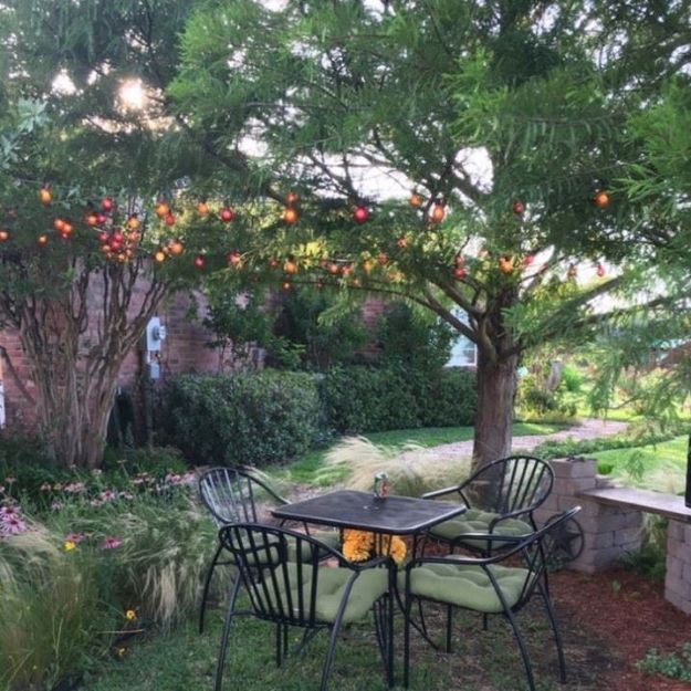 100 Orange G30 Globe/Round Outdoor String Light Set on Black Wire ...