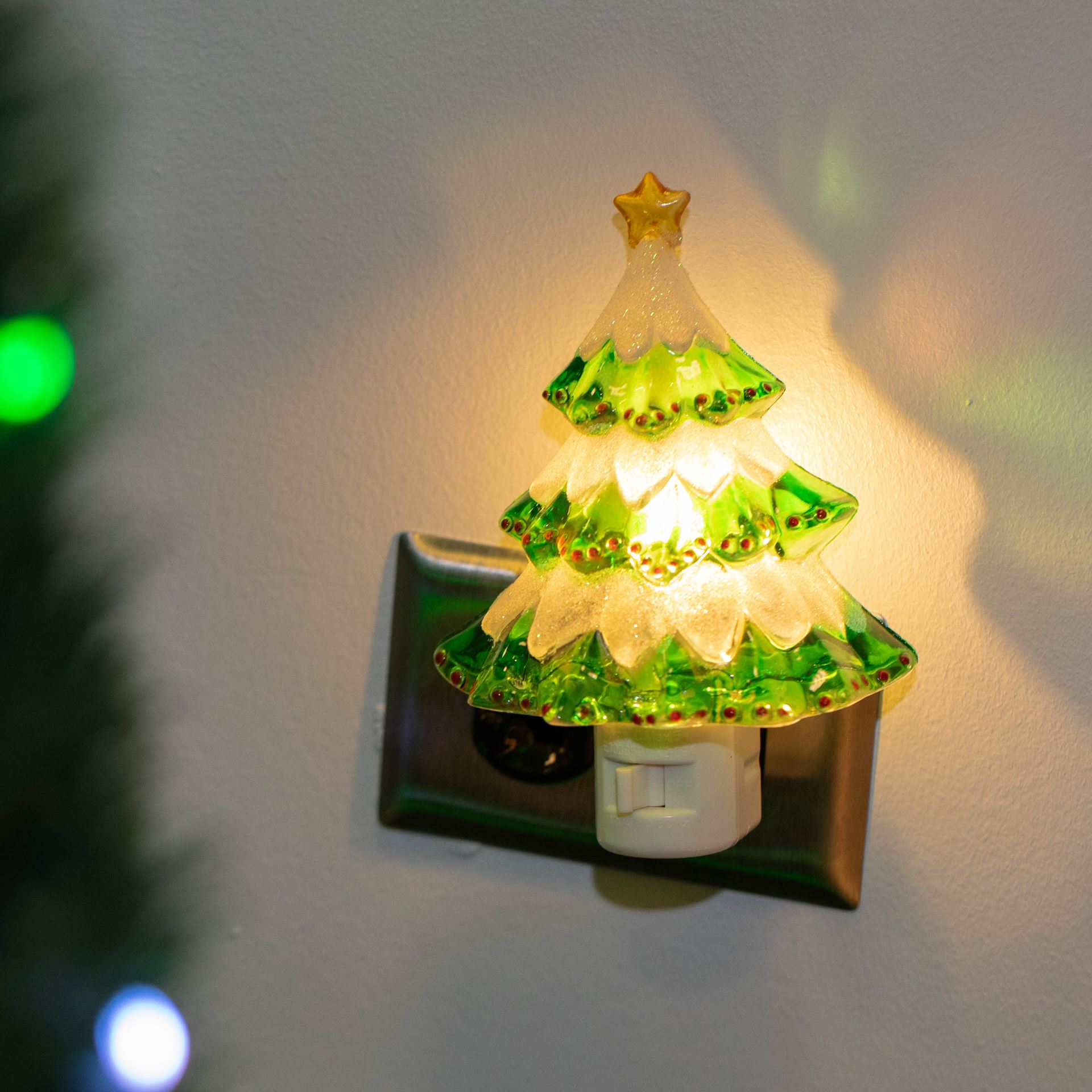 Christmas Night Light - Christmas Tree - Novelty Lights IncNovelty ...