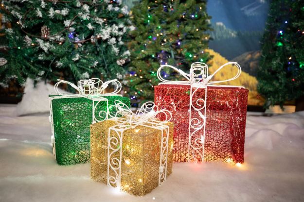 9 in., 12 in. & 15 in. Red/Green/Gold Gift Boxes with 100 Steady ...