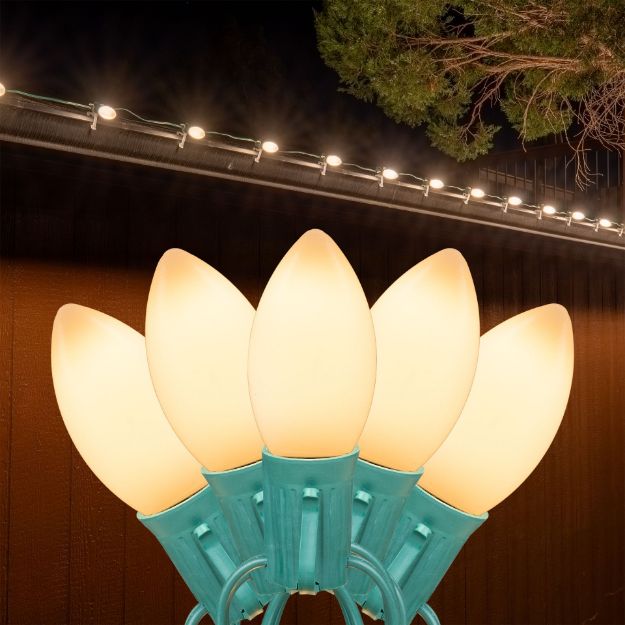 LED C9 Plastic 25L Ceramic White (Warm White) Light Set 25' Green Wire ...