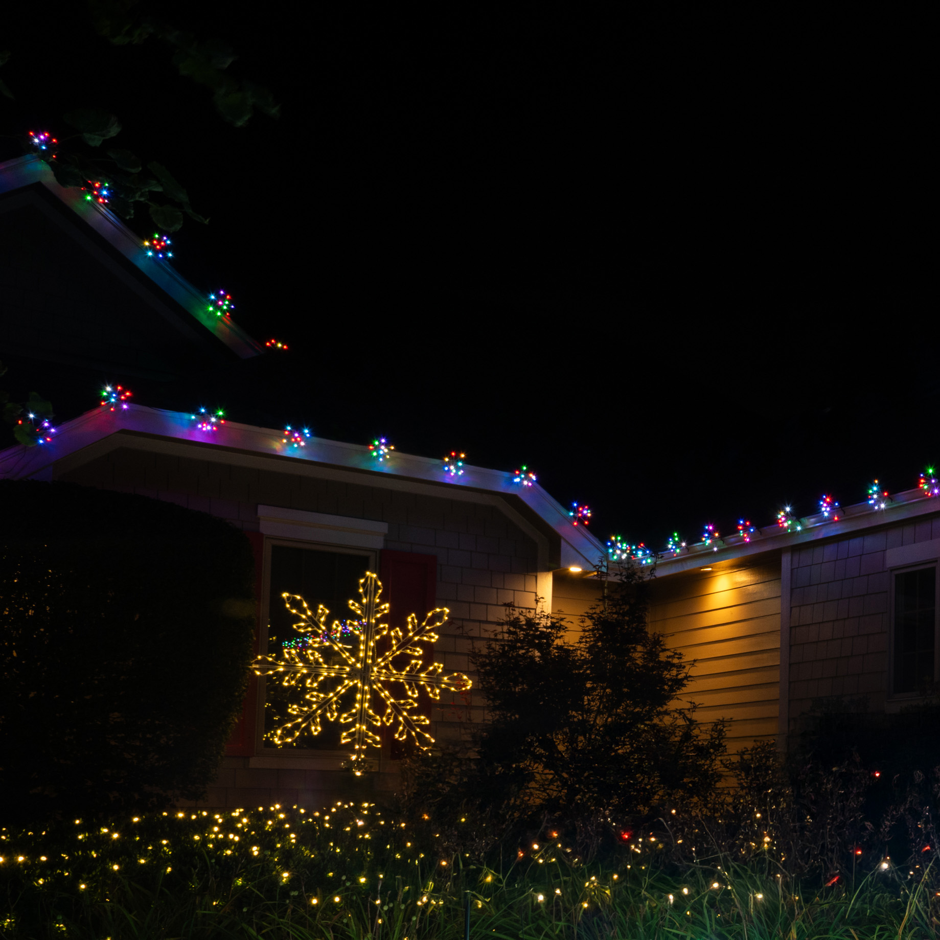 LED C9 Glitzer Multi Color 5pk, White Base - Novelty Lights, Inc ...